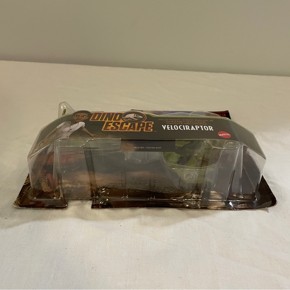 Mattel Toys New Mattel Jurassic World Camp Cretaceous Dino Escape